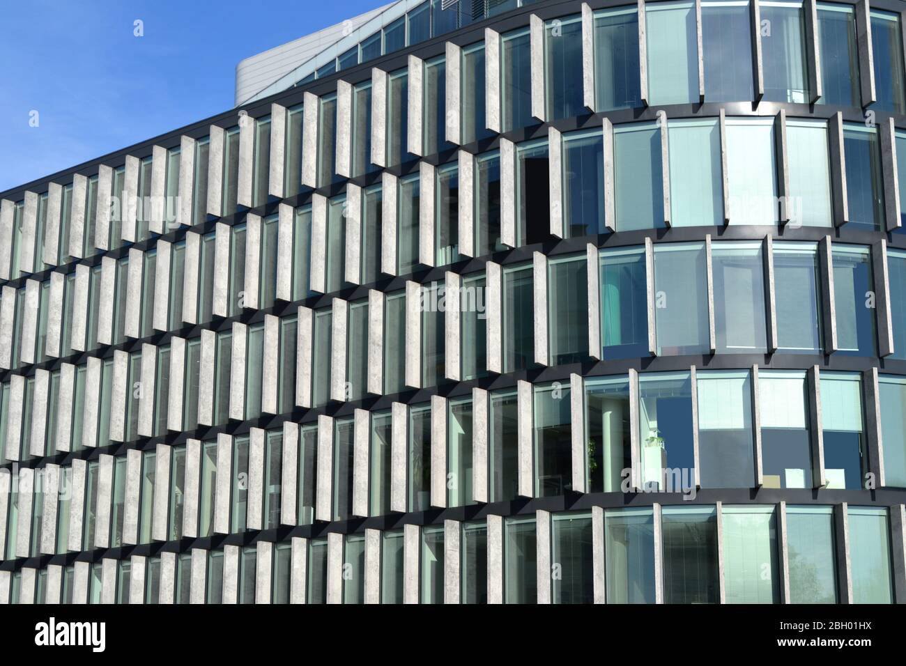 Modern office building - facade Stock Photo - Alamy