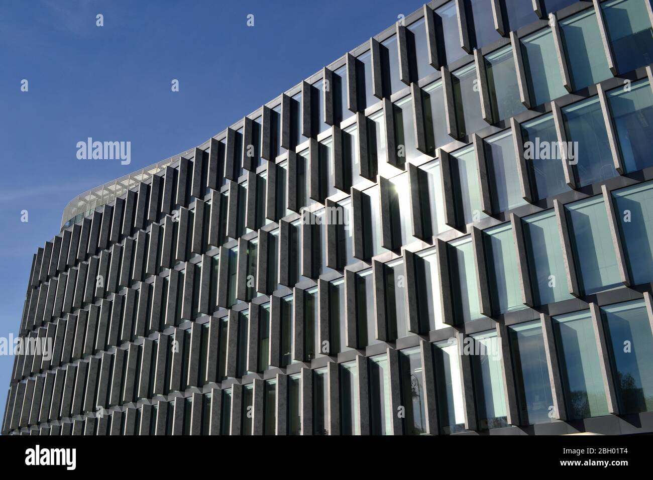 Modern office building - facade Stock Photo - Alamy