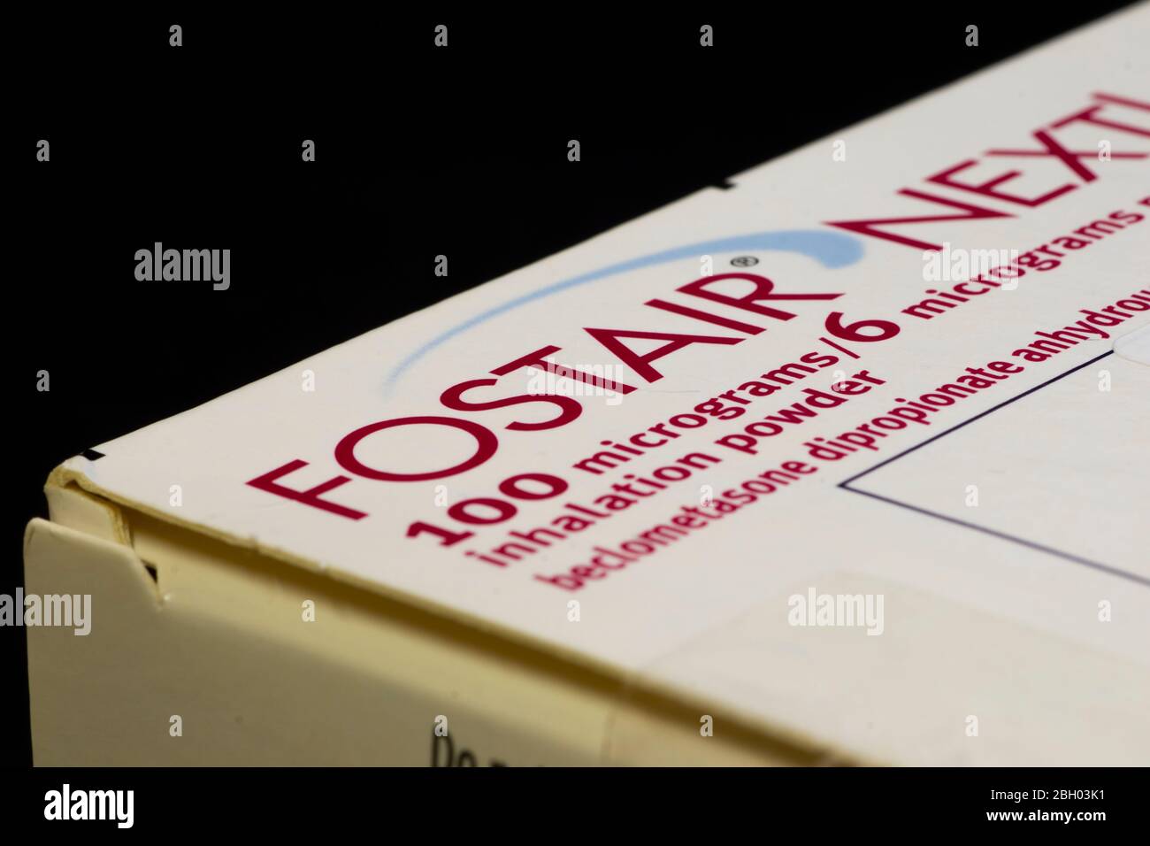 Fostair inhaler hi-res stock photography and images - Alamy