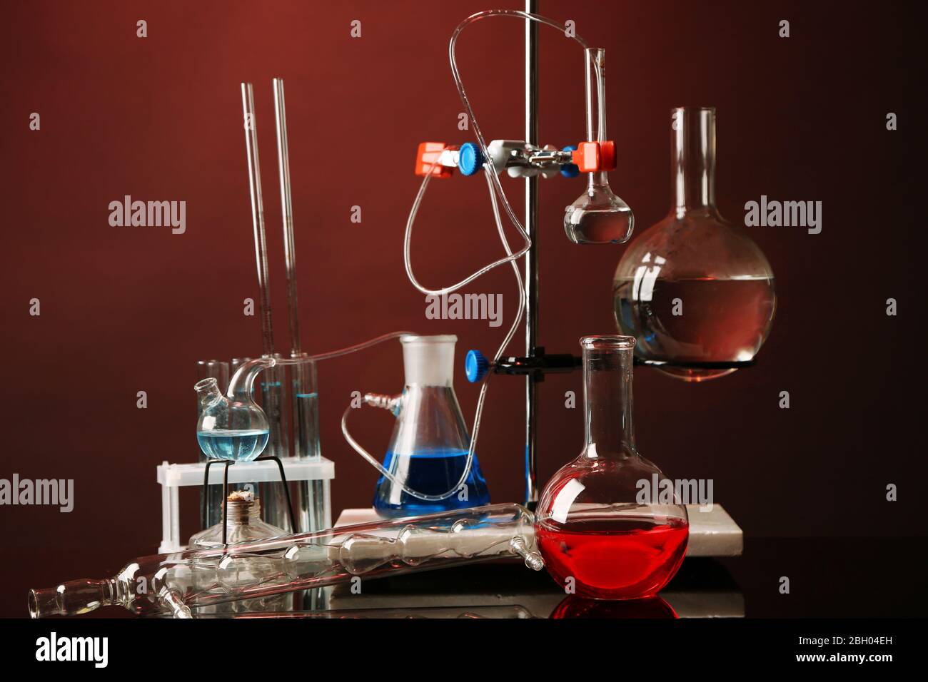 Fixed laboratory glassware on support hi-res stock photography and ...