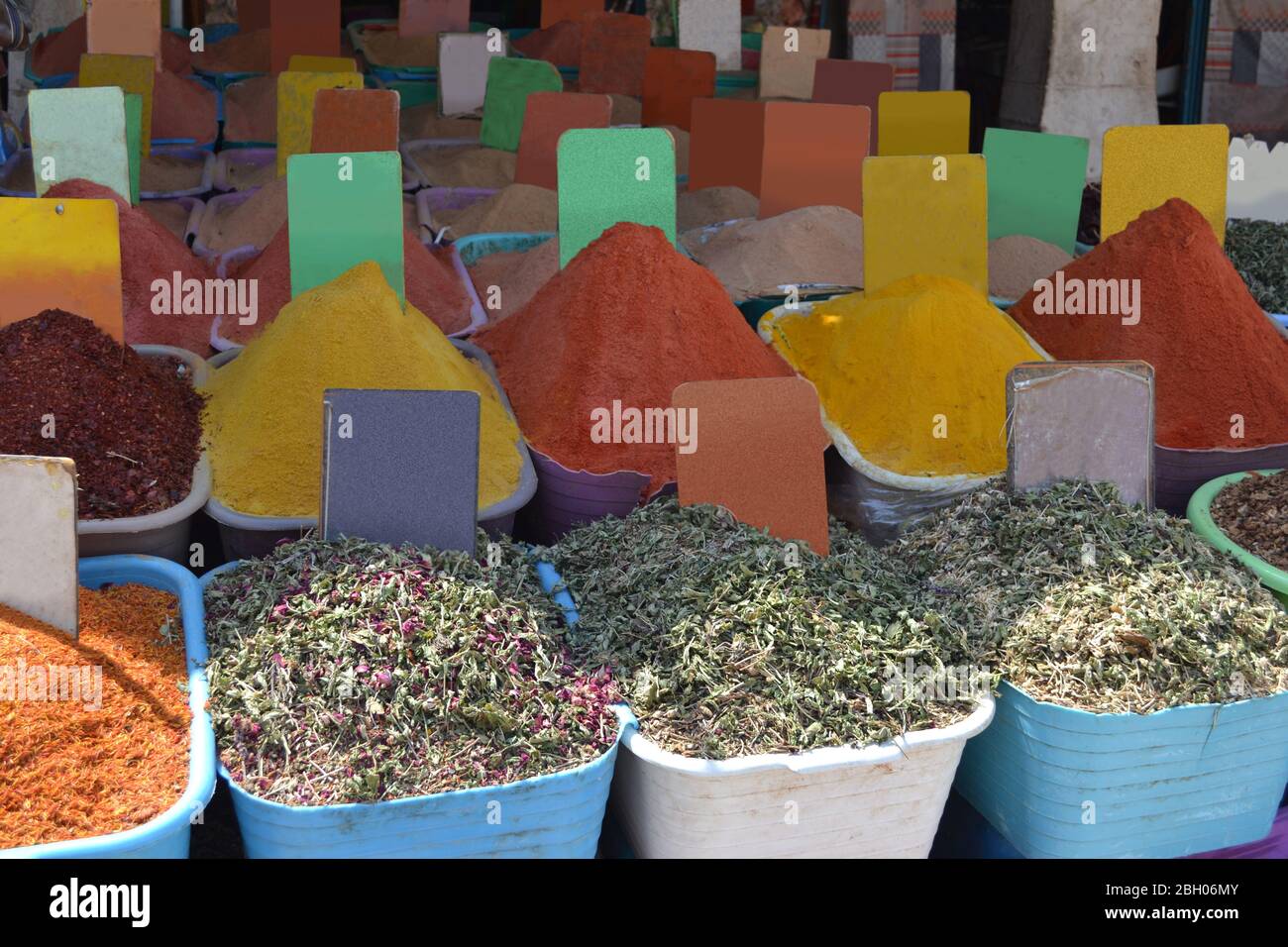 Spices and herbs in Africa Stock Photo - Alamy