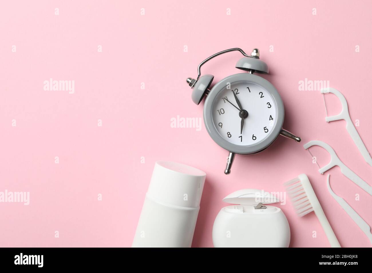 Dentist tools pink hi-res stock photography and images - Alamy