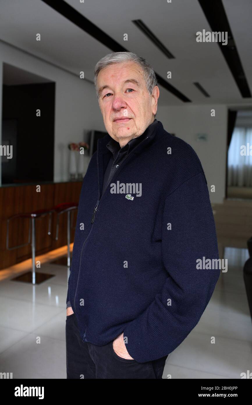 Rella hi-res stock photography and images - Alamy