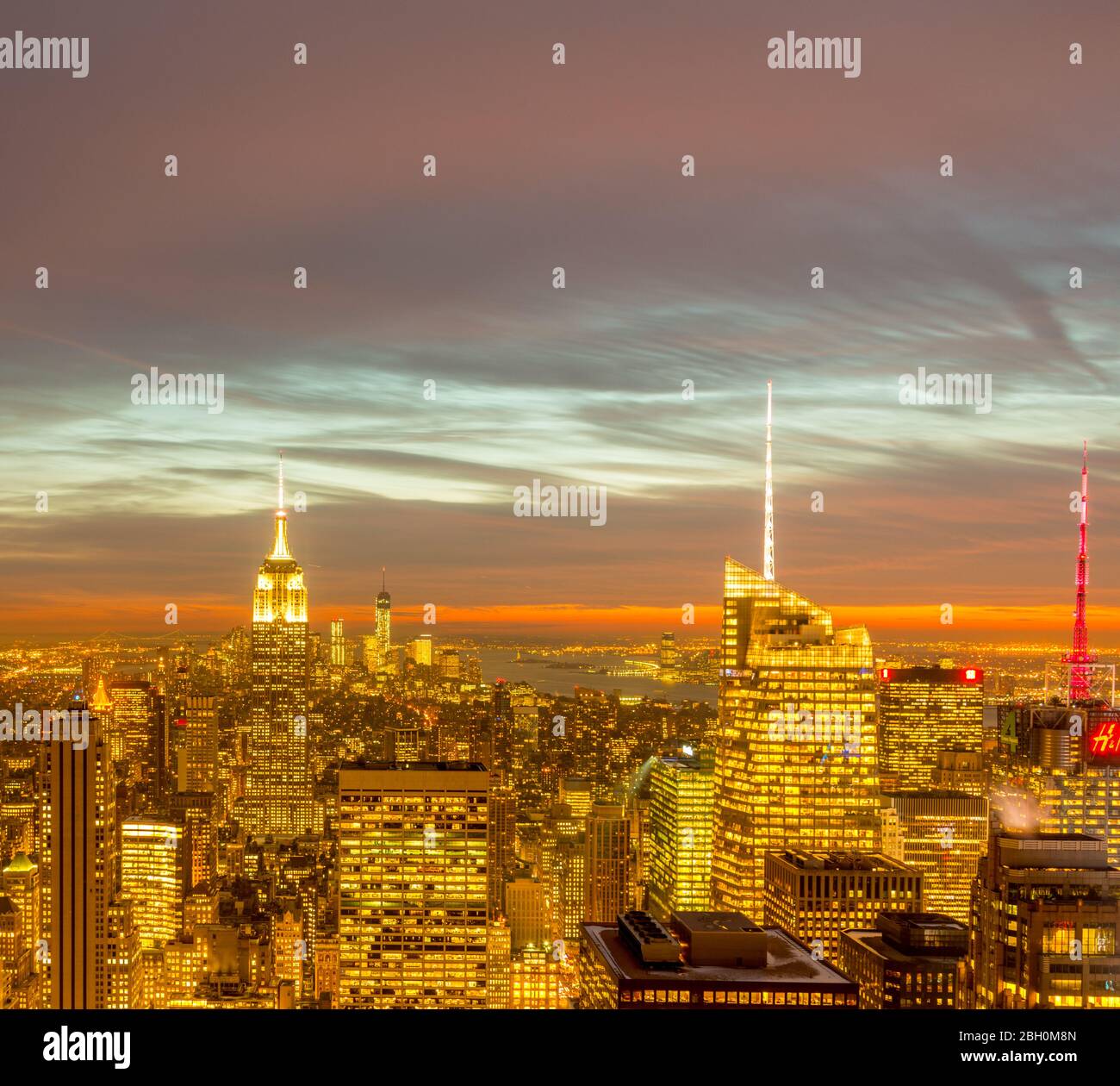 New York - DECEMBER 20, 2013: View of Lower Manhattan on December 20 in ...