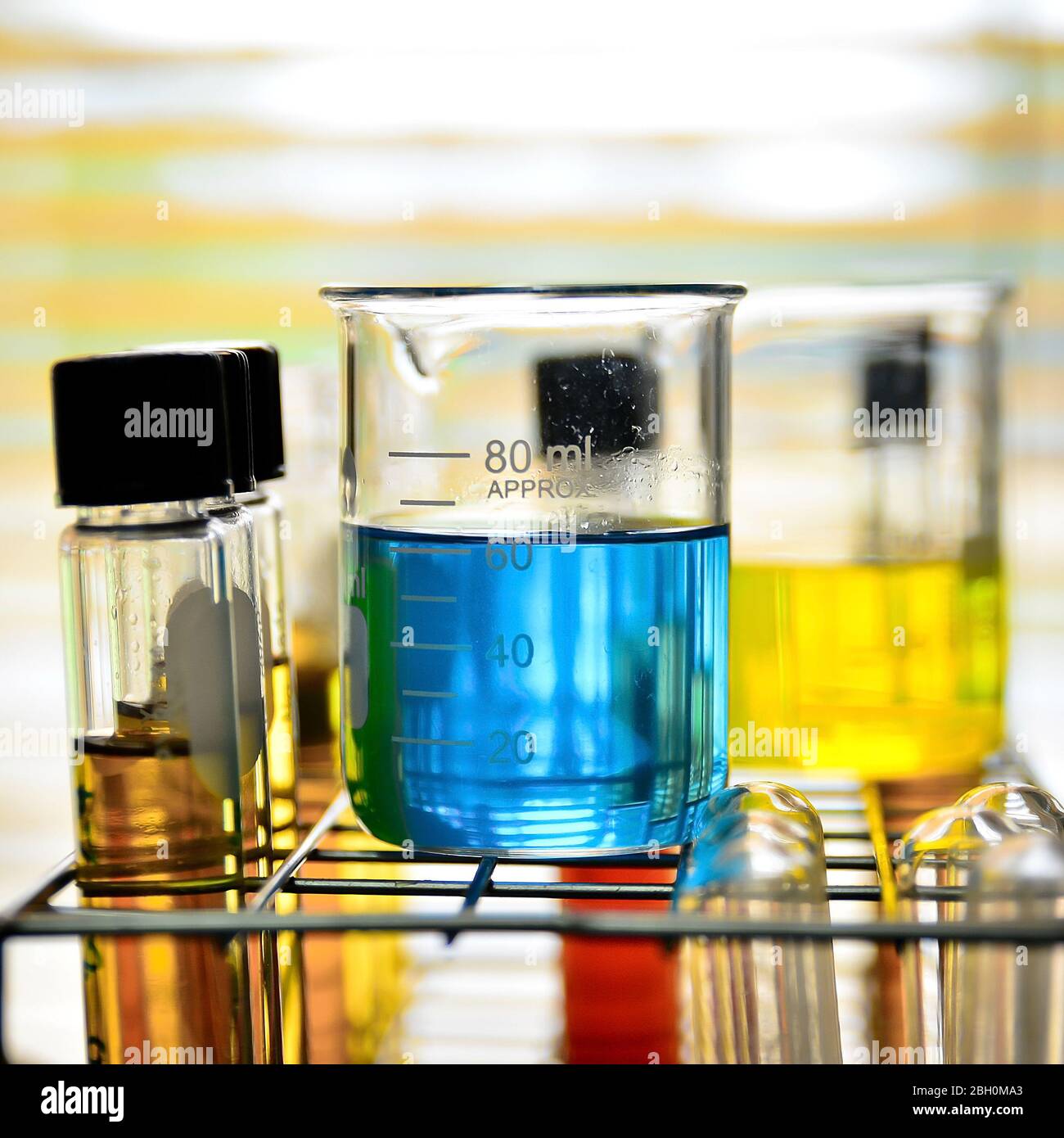Lab glassware hi-res stock photography and images - Alamy