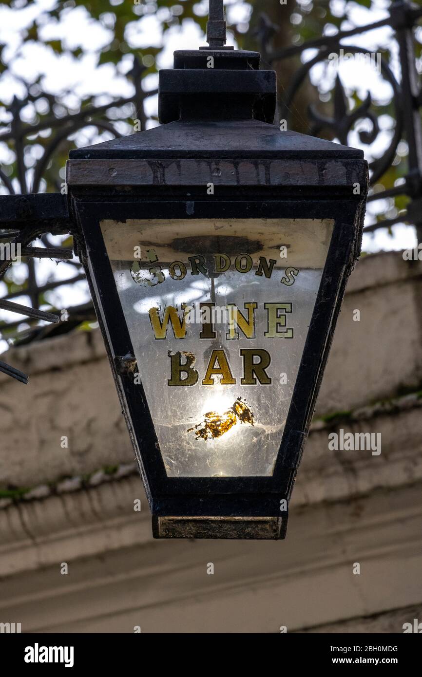 Victorian gas lamp hi-res stock photography and images - Alamy