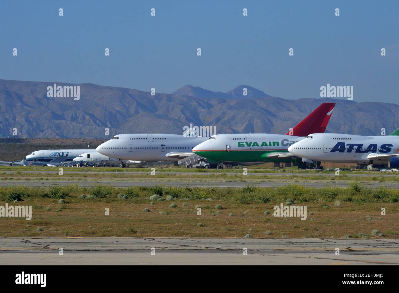 Los Angeles, United States. 23rd Apr, 2020. Grounded commercial ...