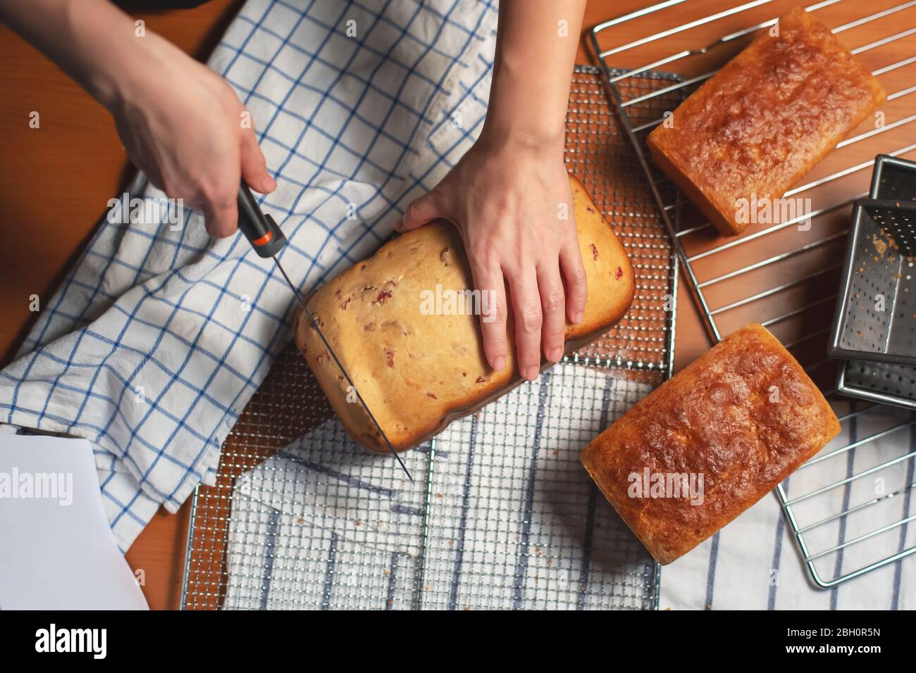 Hand knife sliced bread on hi-res stock photography and images - Alamy