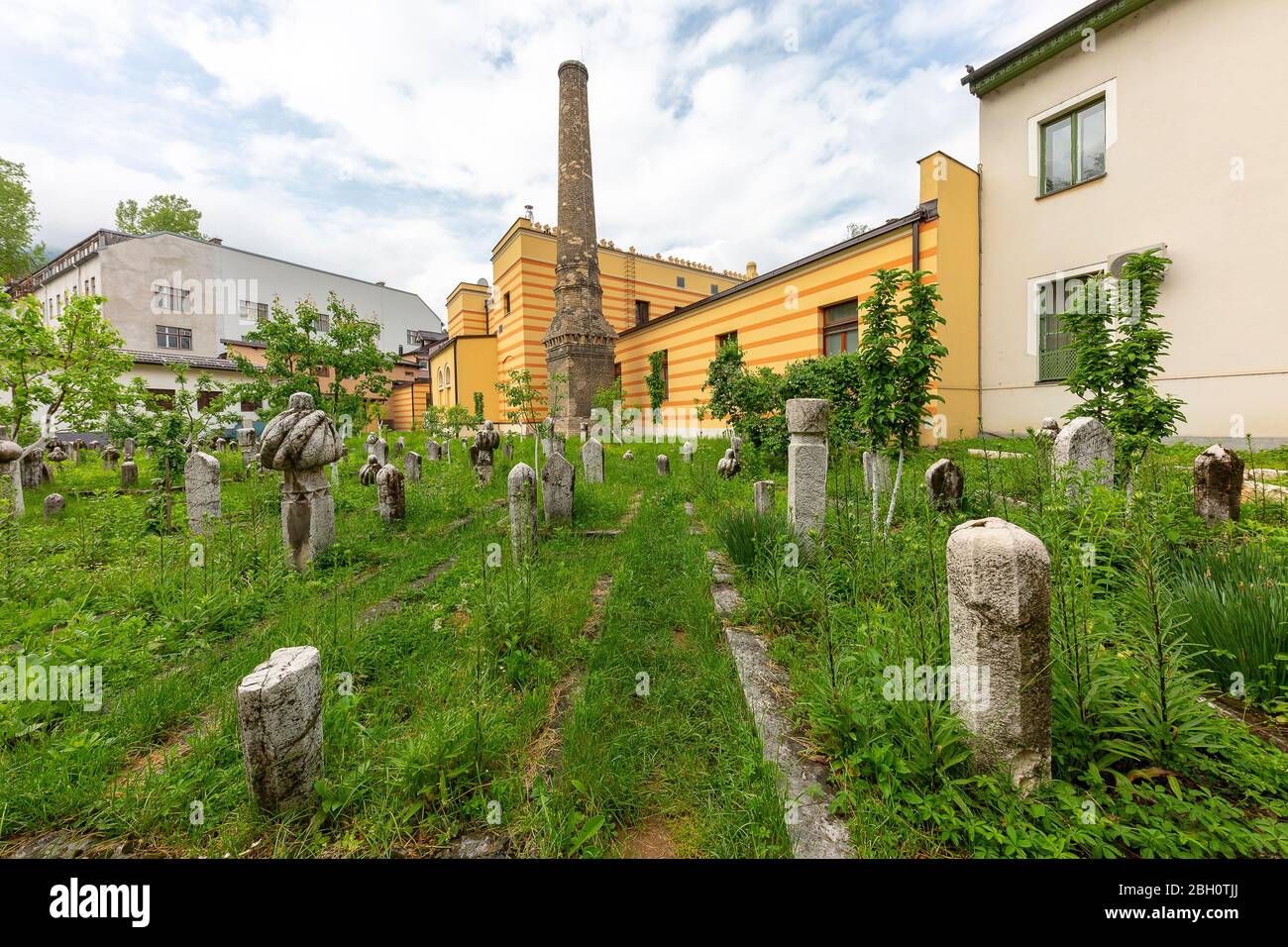 Islamic cemetery hi-res stock photography and images - Alamy