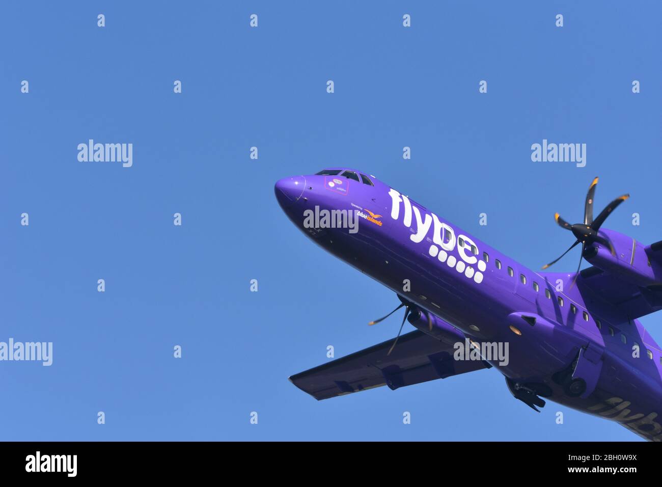 A flybe propeller plane, Bristol Airport, Lulsgate Stock Photo - Alamy