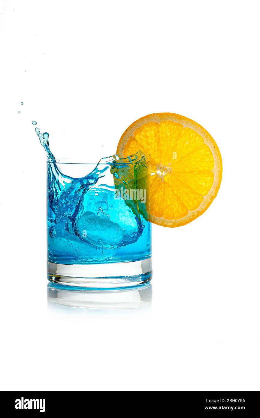 Blue cocktail ice hi-res stock photography and images - Alamy