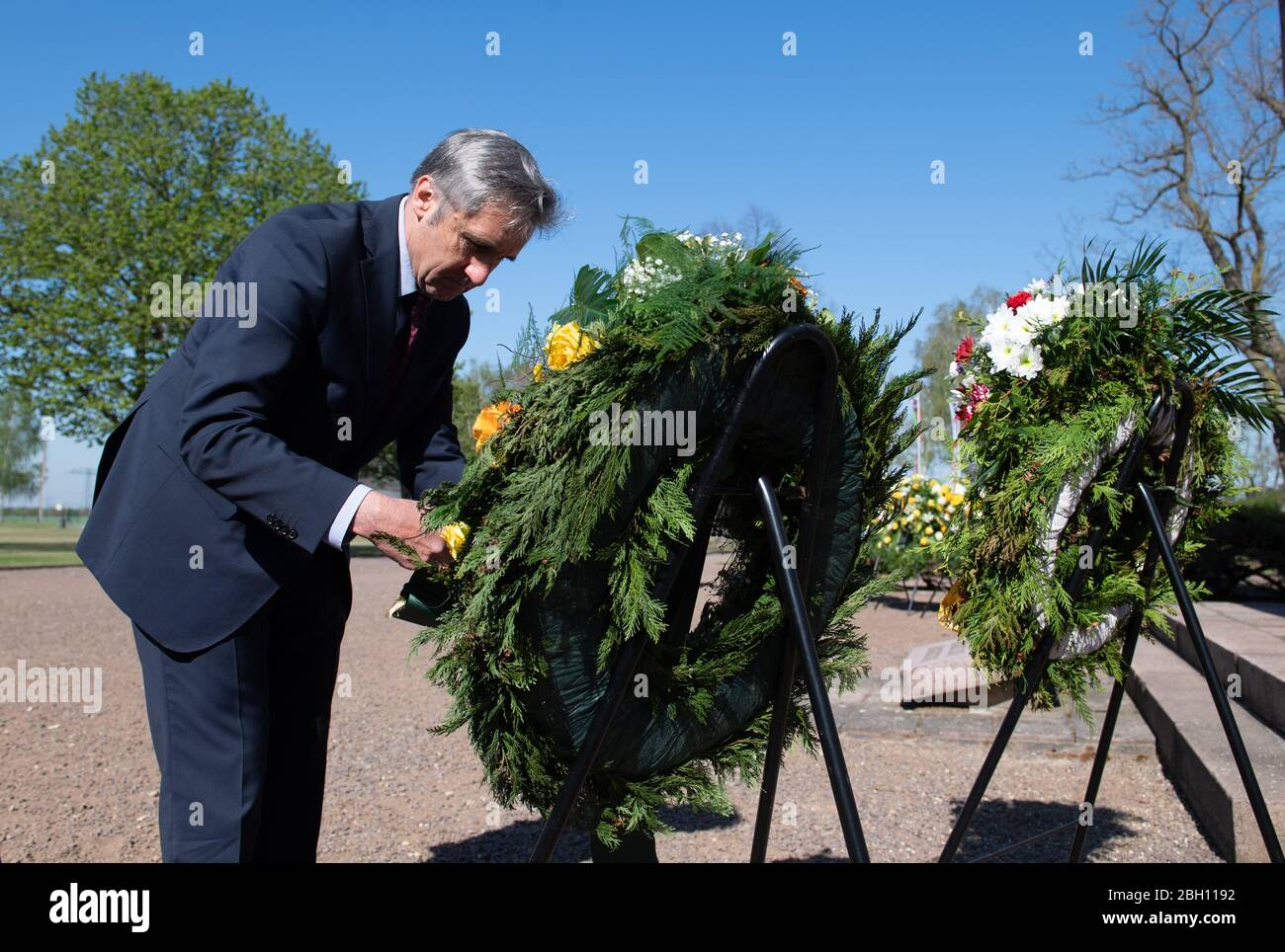 Ehrenhain hi-res stock photography and images - Alamy