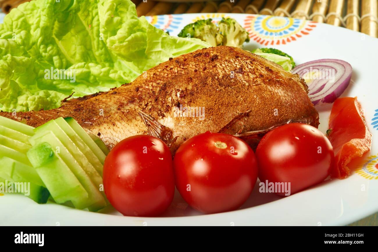 Pargo Rojo marinado - mexicano Pescado Entero, Whole fried Fish, Red ...