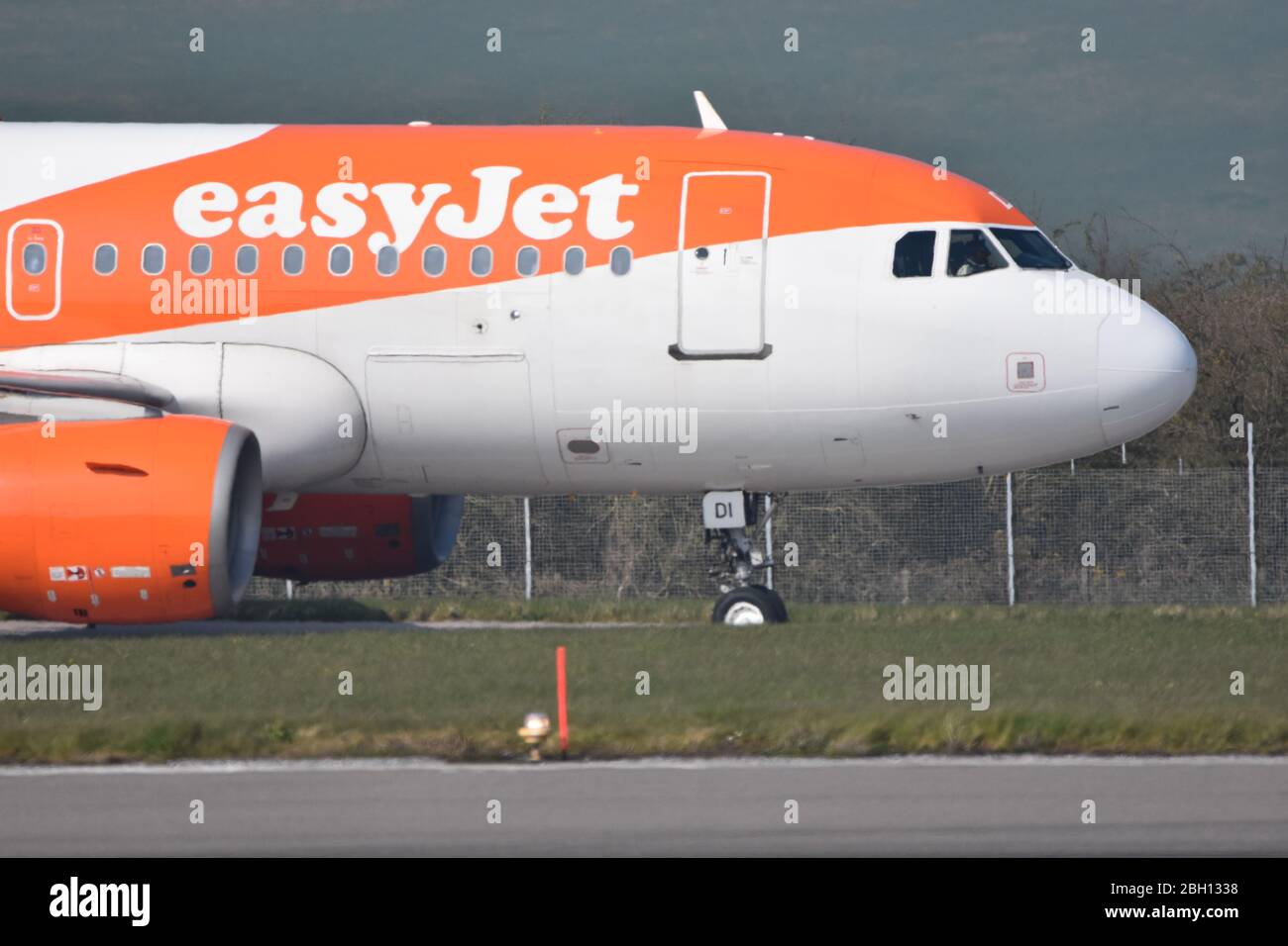 An easyJet plane at Bristol Airport Stock Photo - Alamy