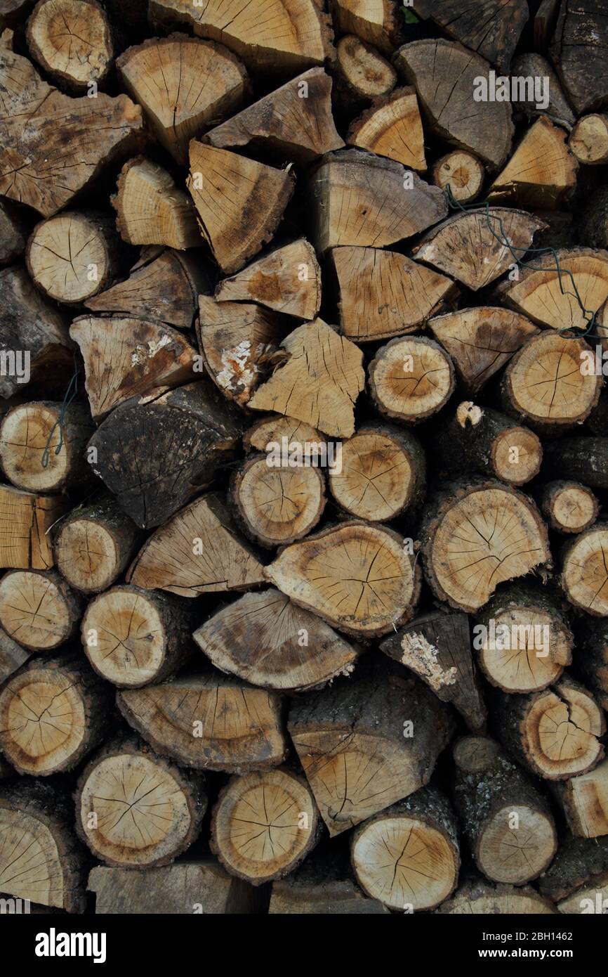 old split wood as firewood Stock Photo - Alamy