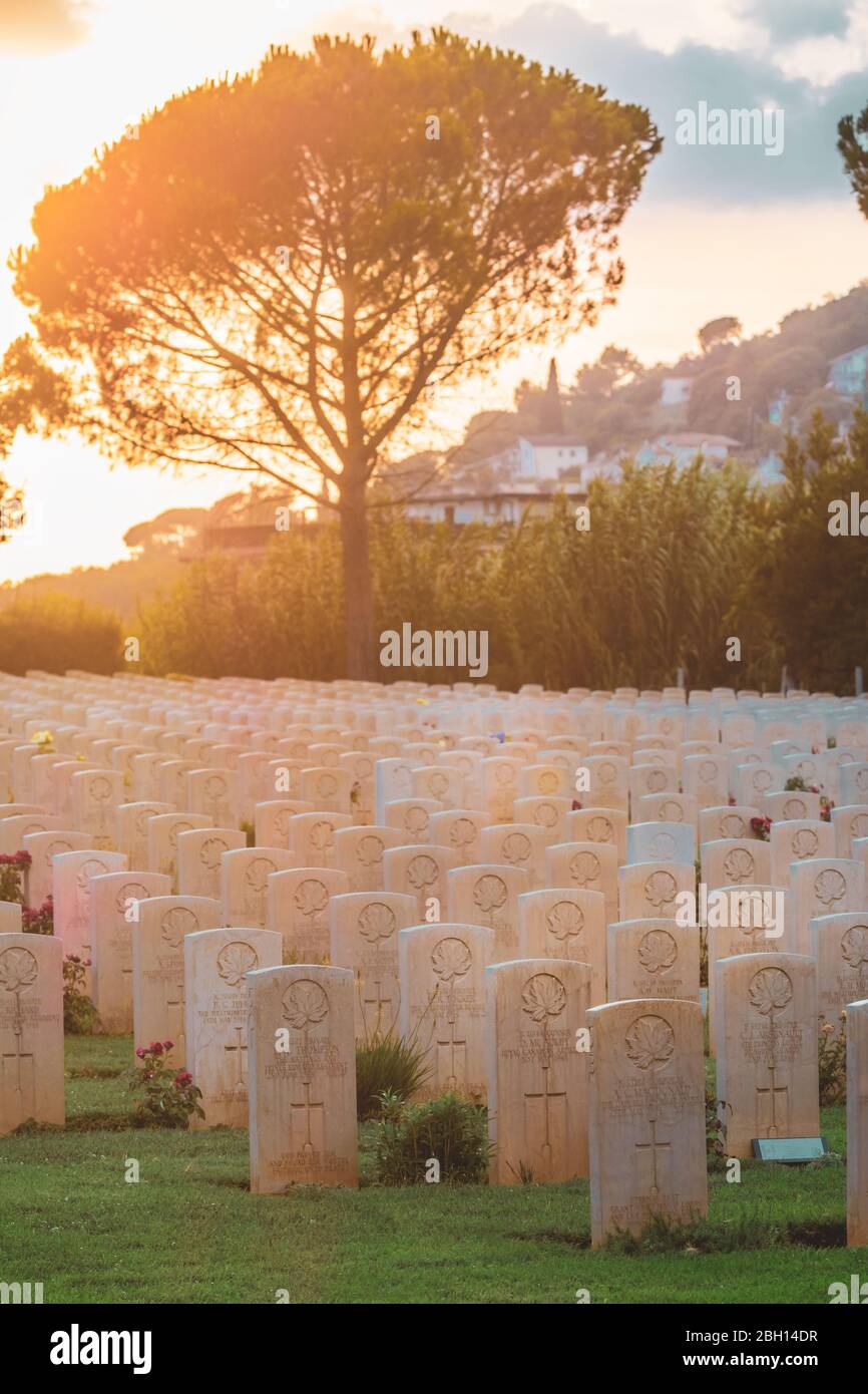 Cassino war cemetery hi-res stock photography and images - Alamy