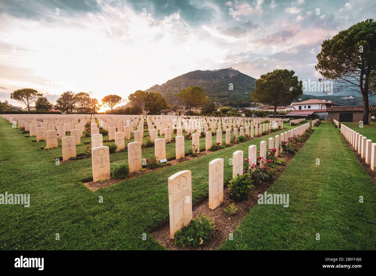 Cassino war cemetery hi-res stock photography and images - Alamy
