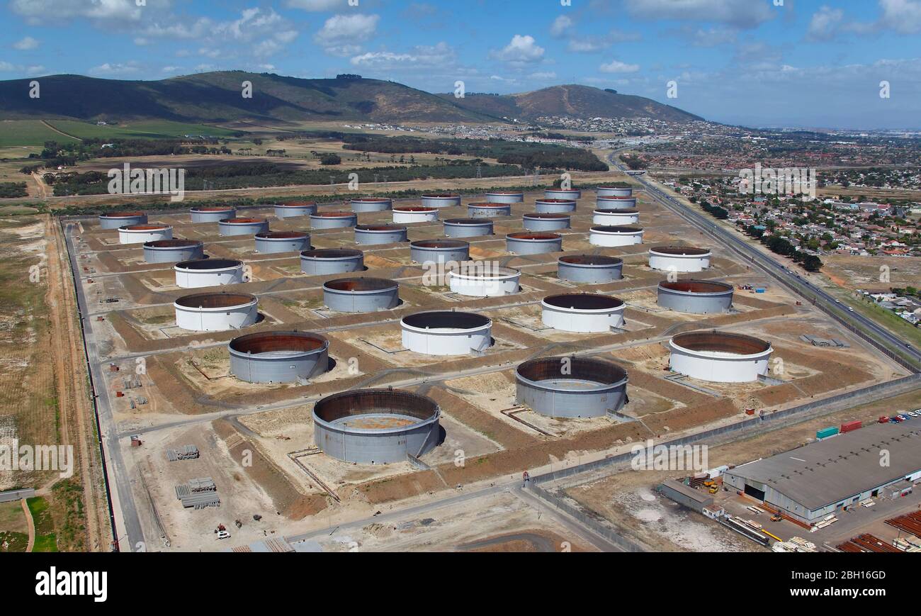 Aerial photo of a refinery Stock Photo - Alamy