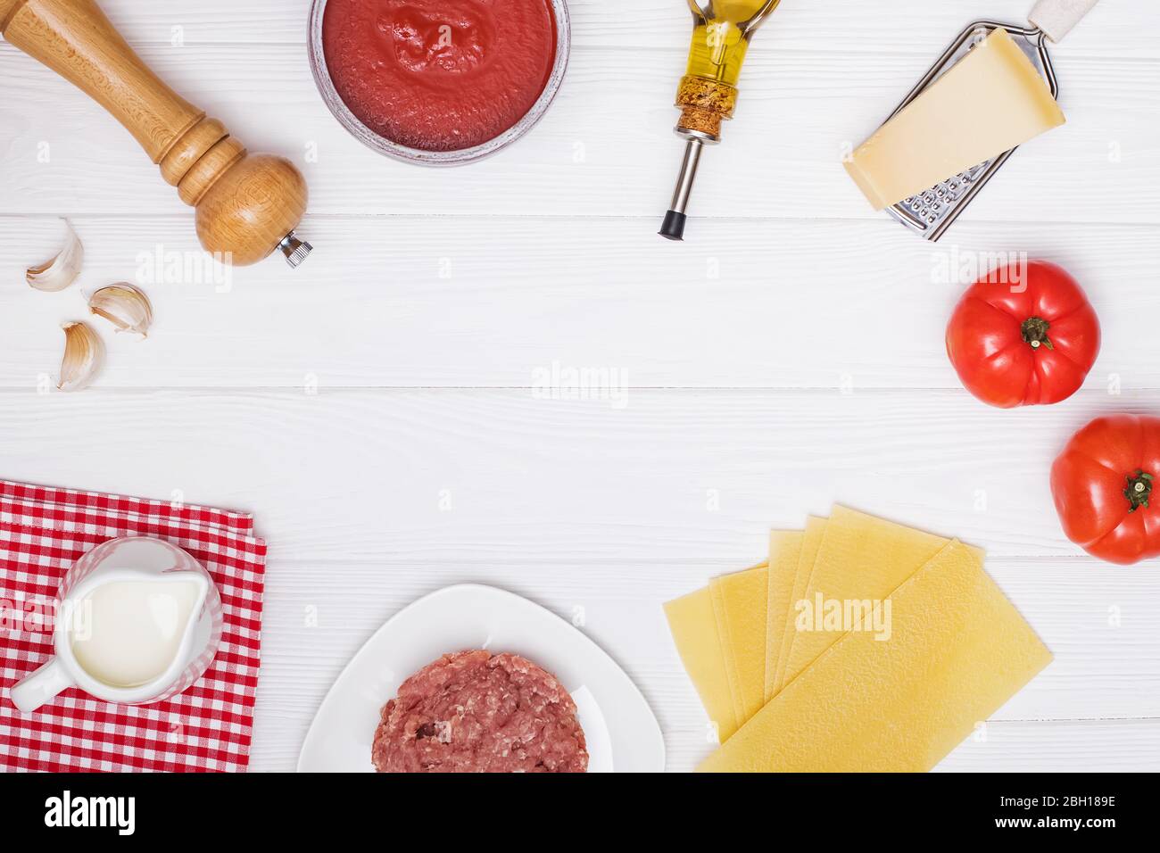 Traditional italian cuisine preparation hi-res stock photography and ...