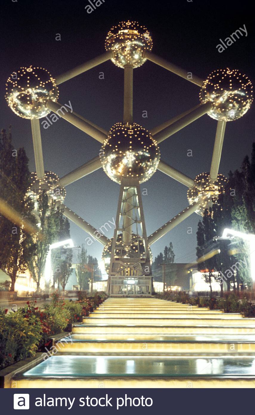 Atomium Brussels Night High Resolution Stock Photography and Images - Alamy