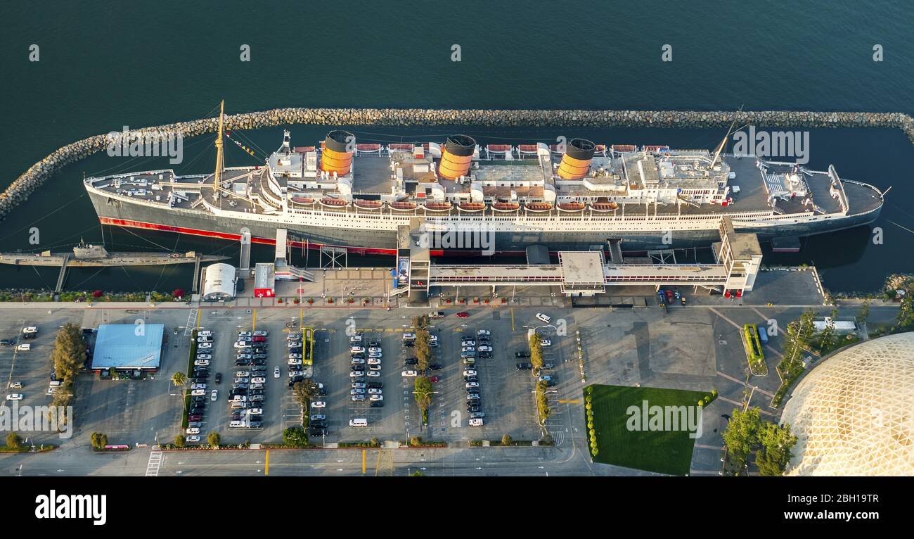 Aerial photos of cruise ships hi-res stock photography and images - Alamy