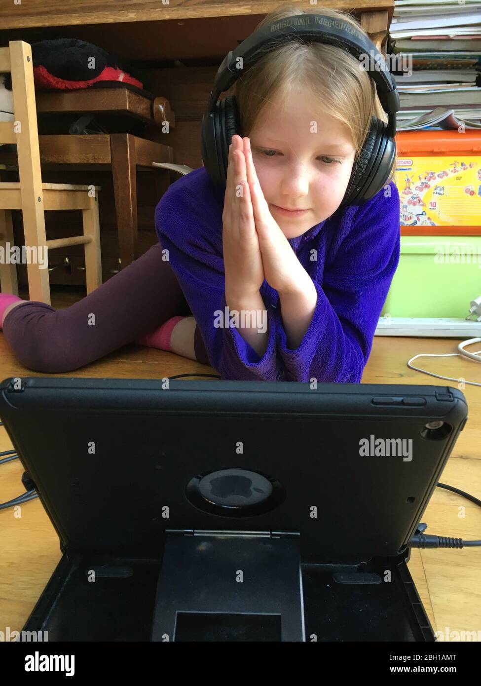 School assembly uk prayer hi-res stock photography and images - Alamy