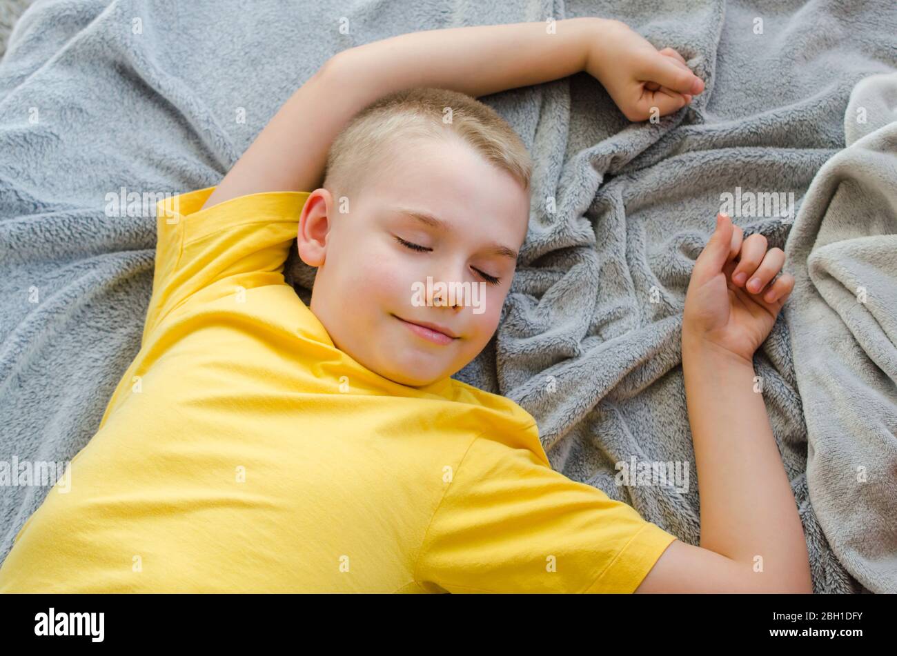 Boy wakes up hi-res stock photography and images - Alamy