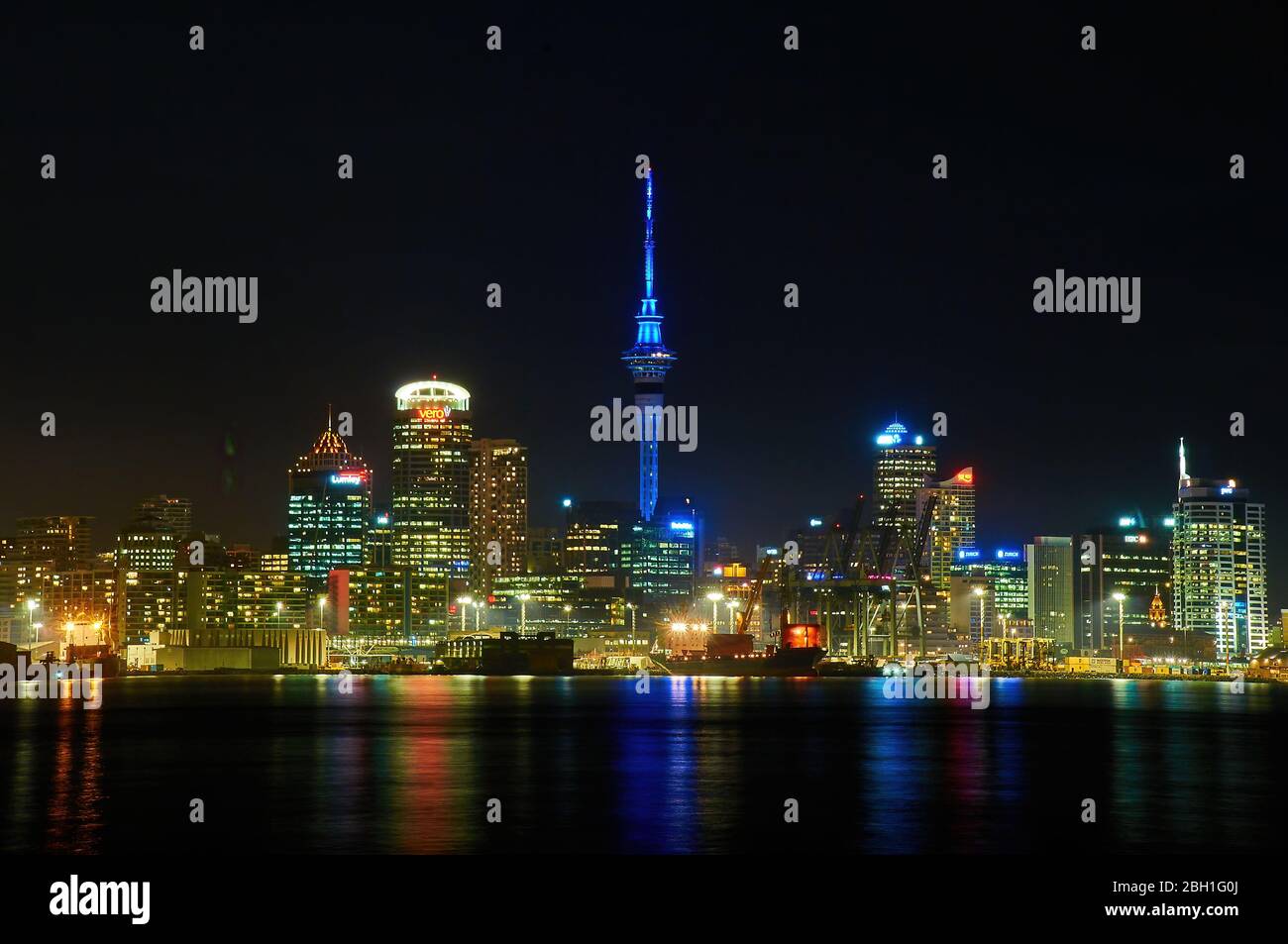 Auckland cityscape hi-res stock photography and images - Alamy