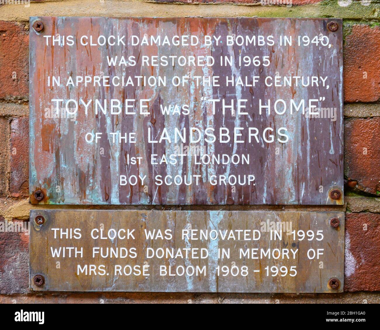 Toynbee Clock, Toynbee Hall, 23 Commercial Street, Tower Hamlets, EC1 ...