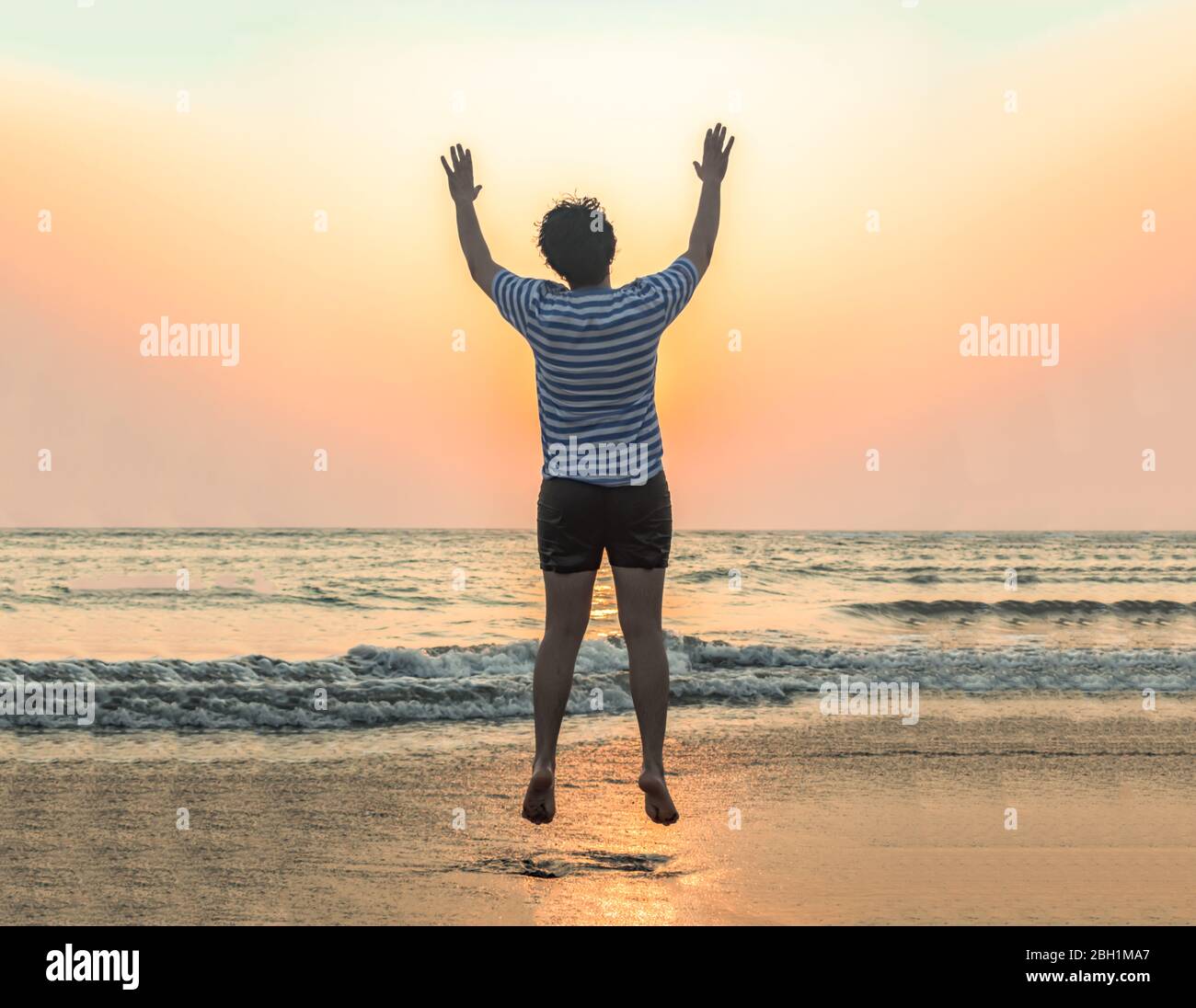 Perfectly timed shot hi-res stock photography and images - Alamy