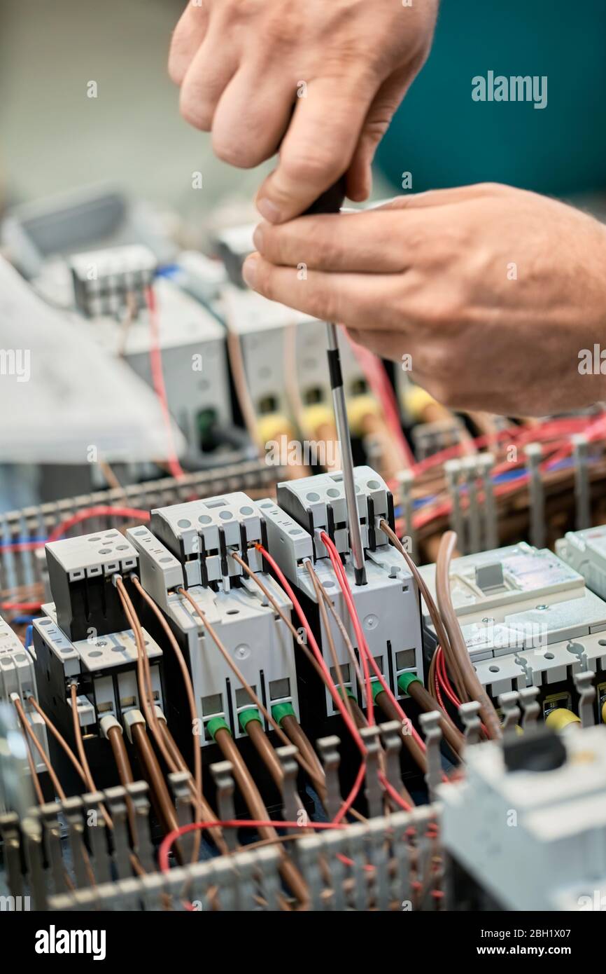 Circuitry connection hi-res stock photography and images - Alamy