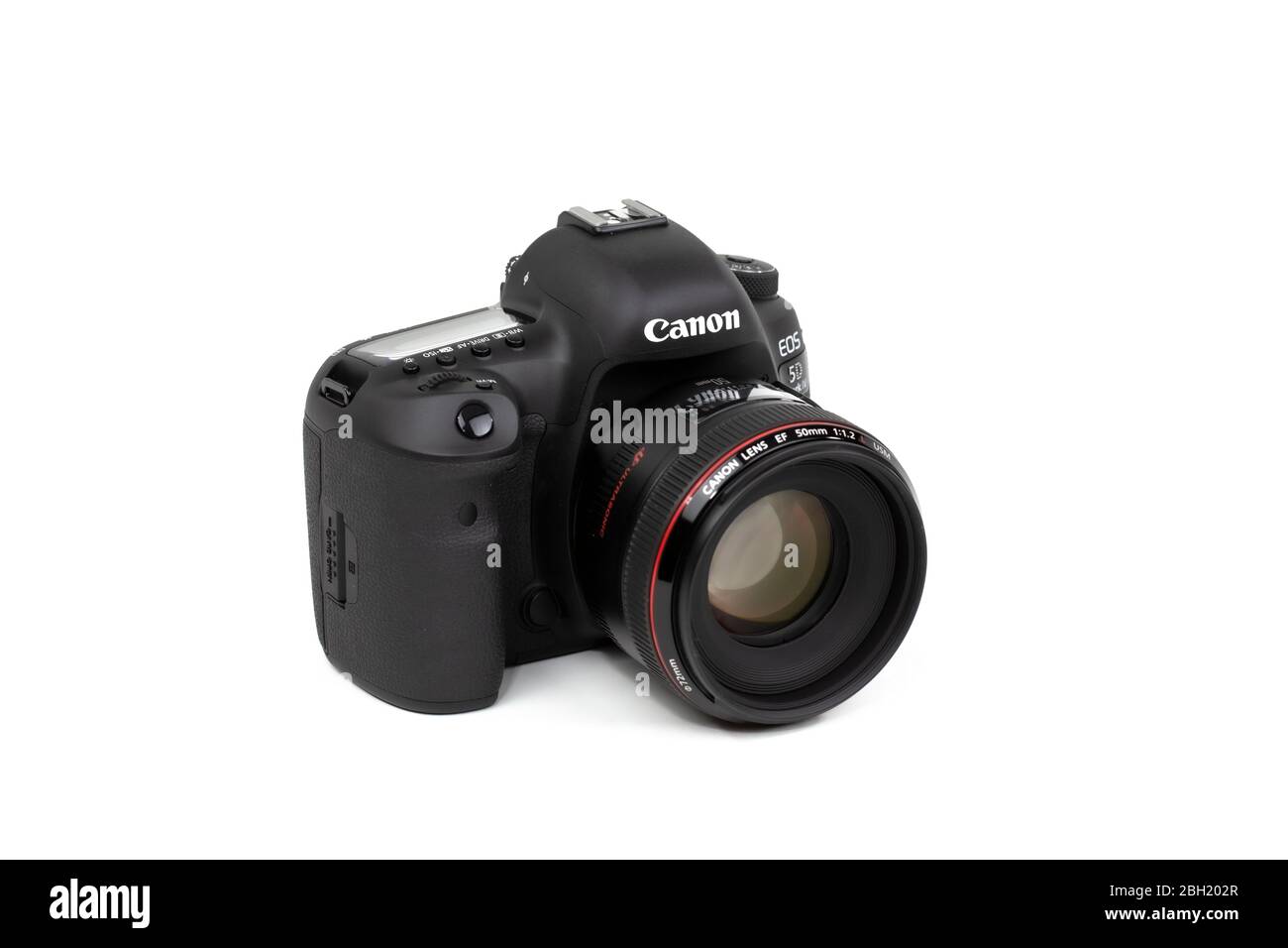 Tokyo, Japan 22.04.2020: DSLR camera Canon Mark 5D IV with Canon EF ...