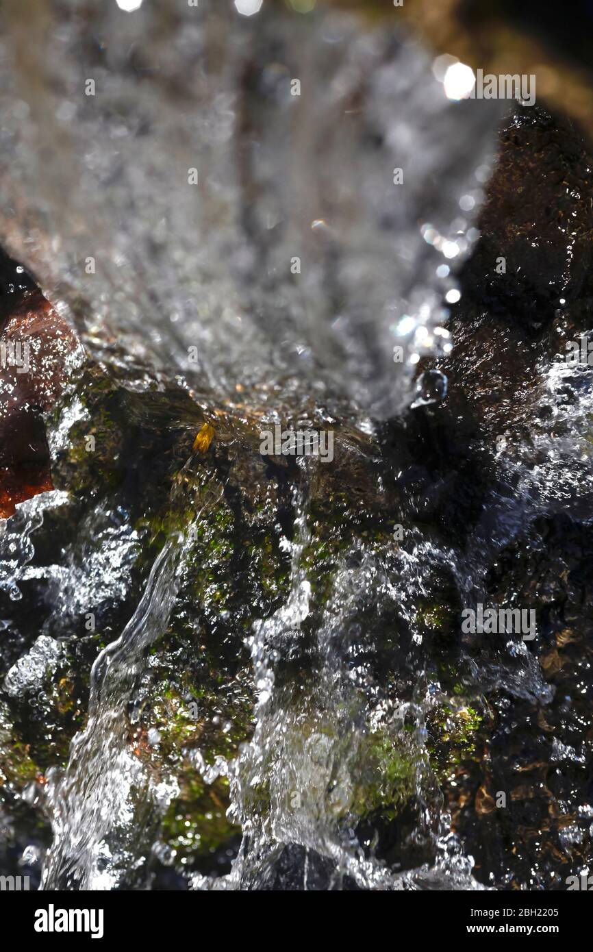 Falling water hi-res stock photography and images - Alamy