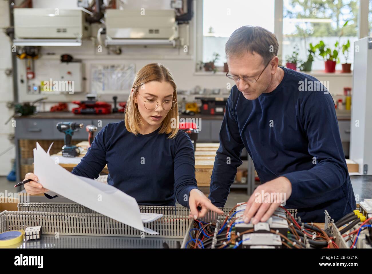 Electricians diagram hi-res stock photography and images - Alamy