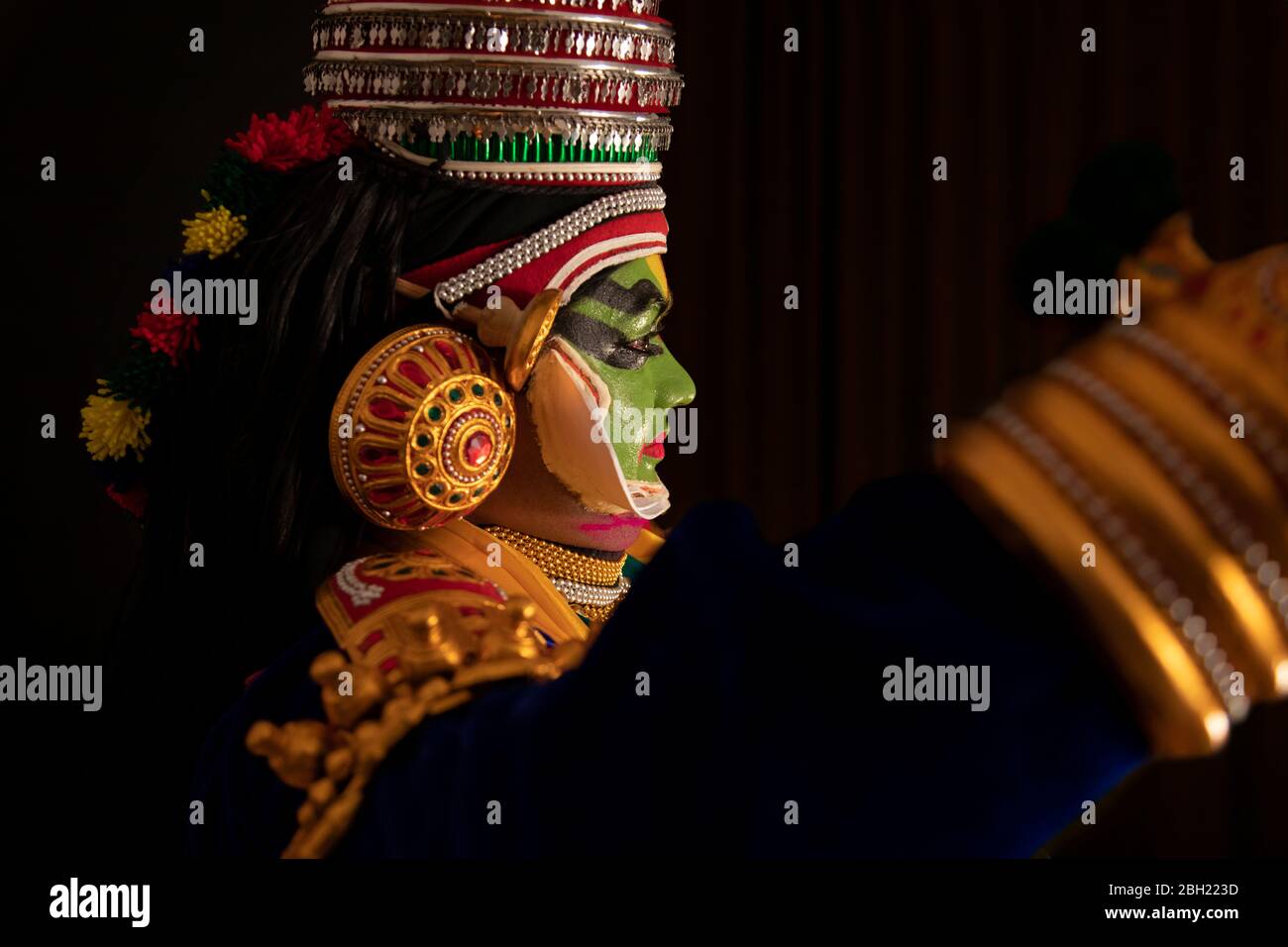 Krishna kathakali hi-res stock photography and images - Alamy