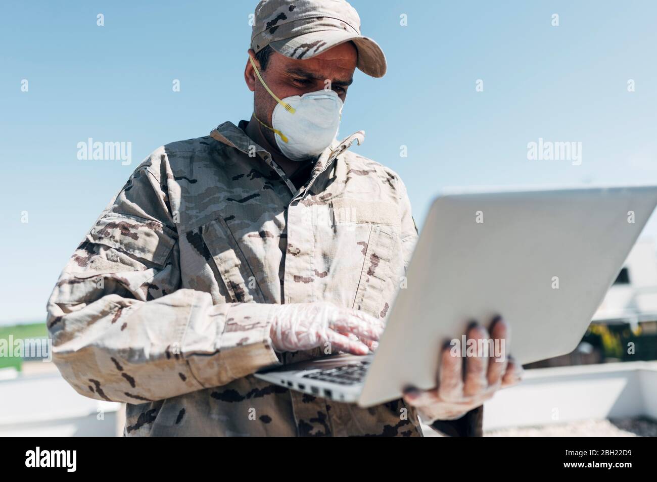 Soldier face hi-res stock photography and images - Alamy