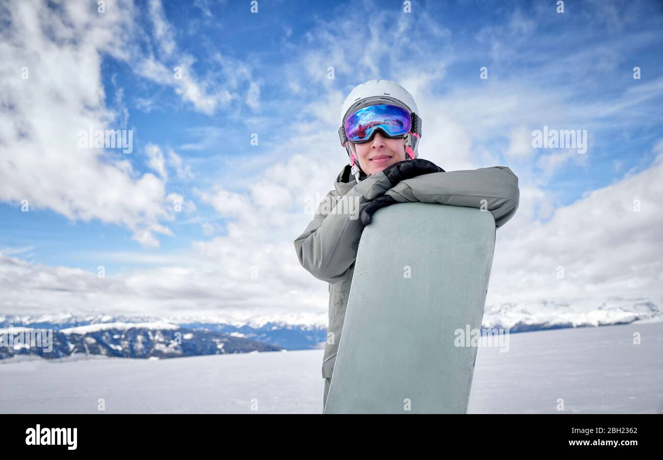 Snowboard skill hi-res stock photography and images - Alamy