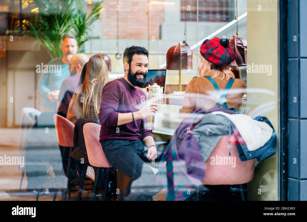 Trendy bar interior hi-res stock photography and images - Alamy