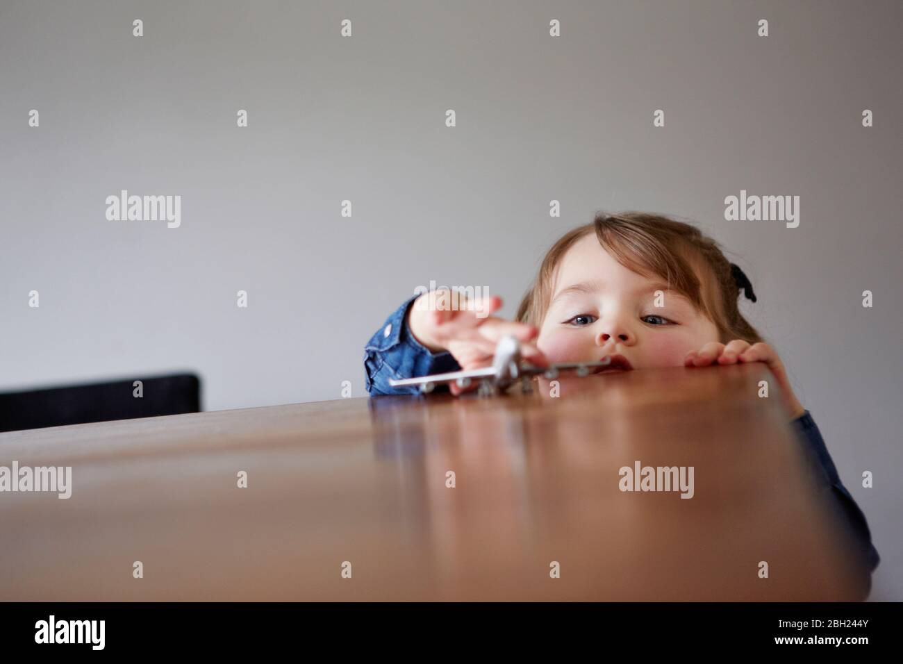 Child model airplane hi-res stock photography and images - Alamy