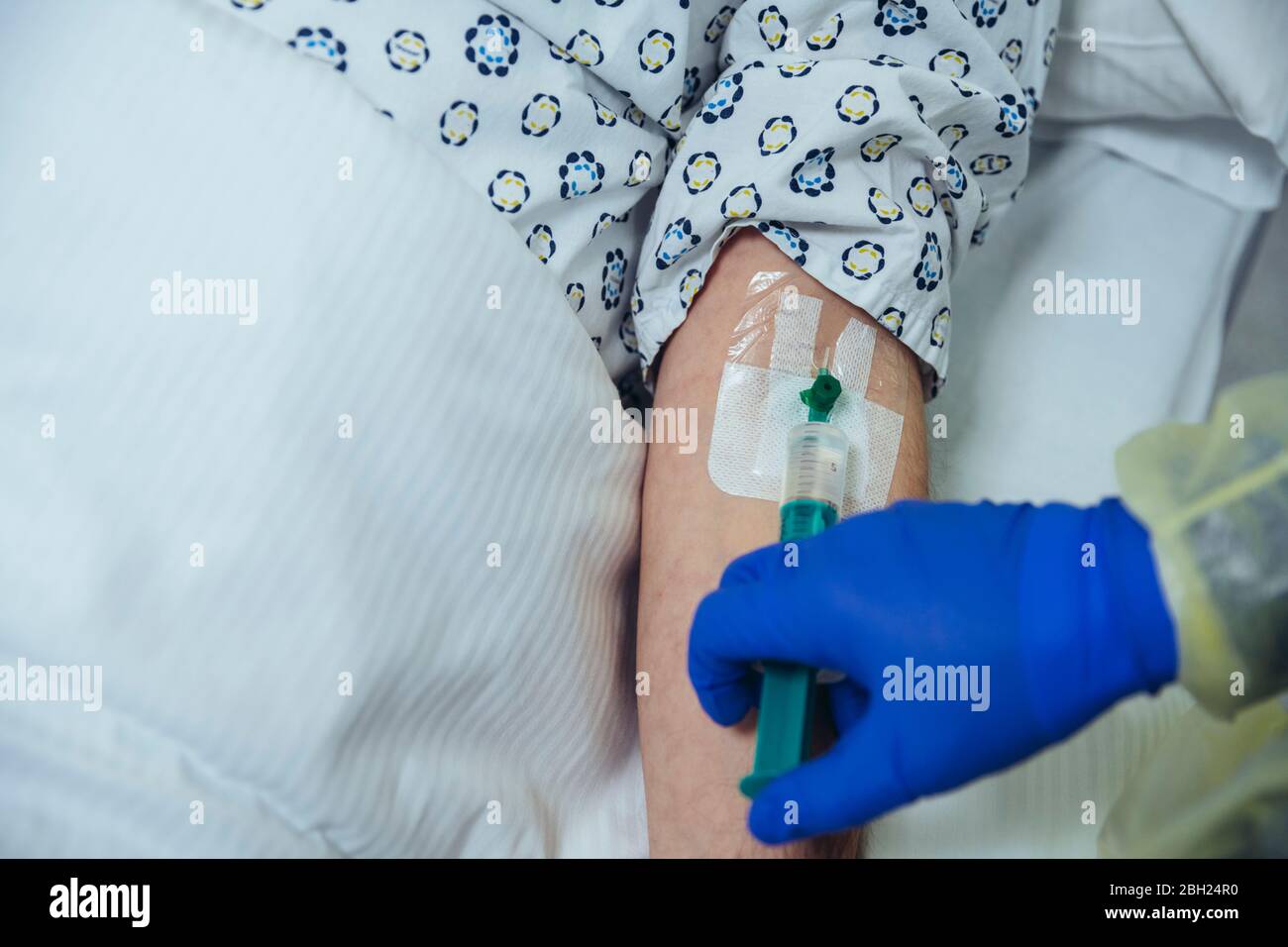 Peripheral venous catheter hi-res stock photography and images - Alamy