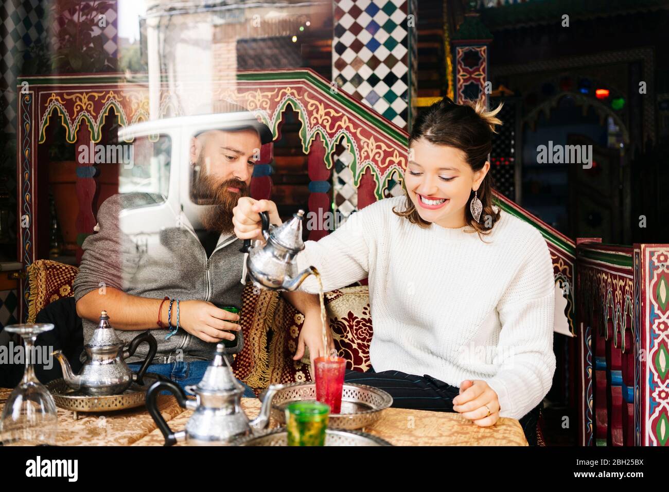 Couple in a tea shop Stock Photo - Alamy