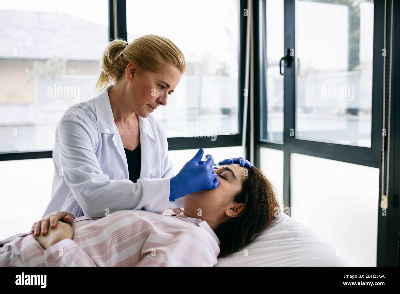 Botox injection hi-res stock photography and images - Alamy