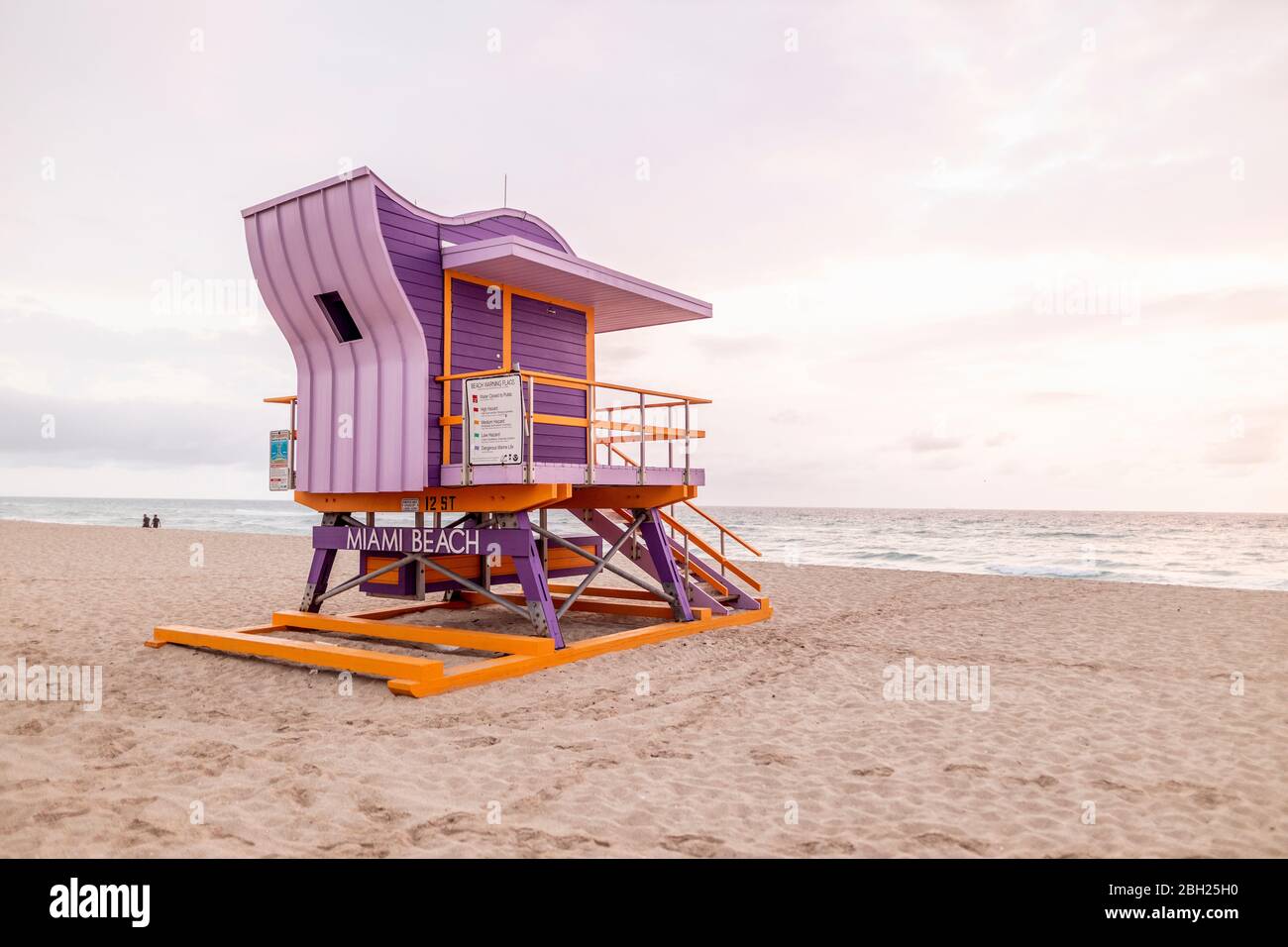 Art Deco style lifeguard hut on Miami Beach, Miami, Florida, USA Stock ...