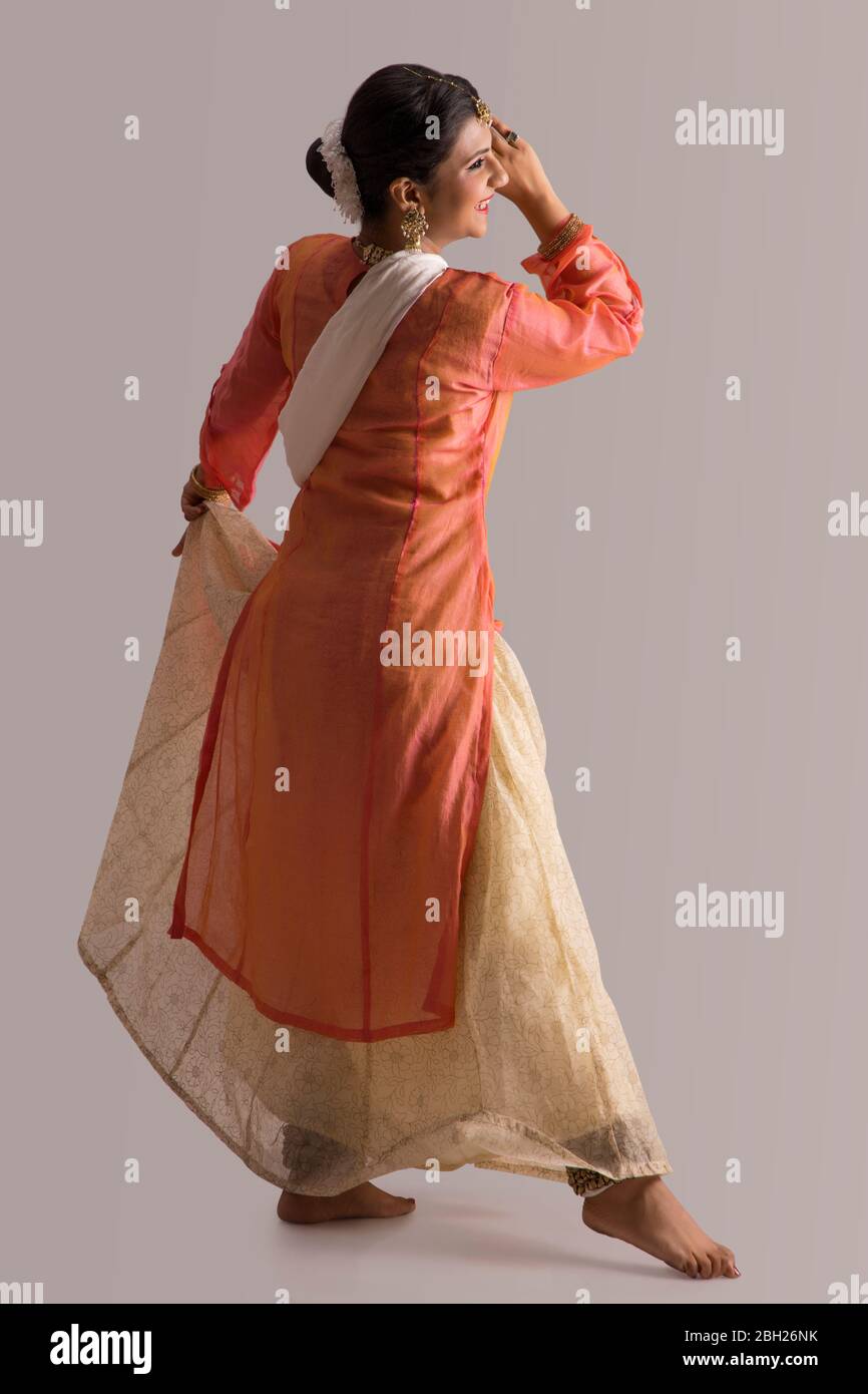 Sufi kathak hi-res stock photography and images - Alamy