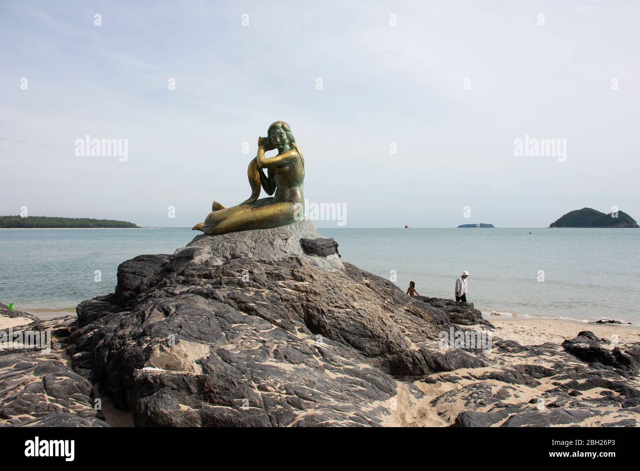SONGKHLA, THAILAND - AUGUST 16 : Landmarks Mermaid statue on Samila ...