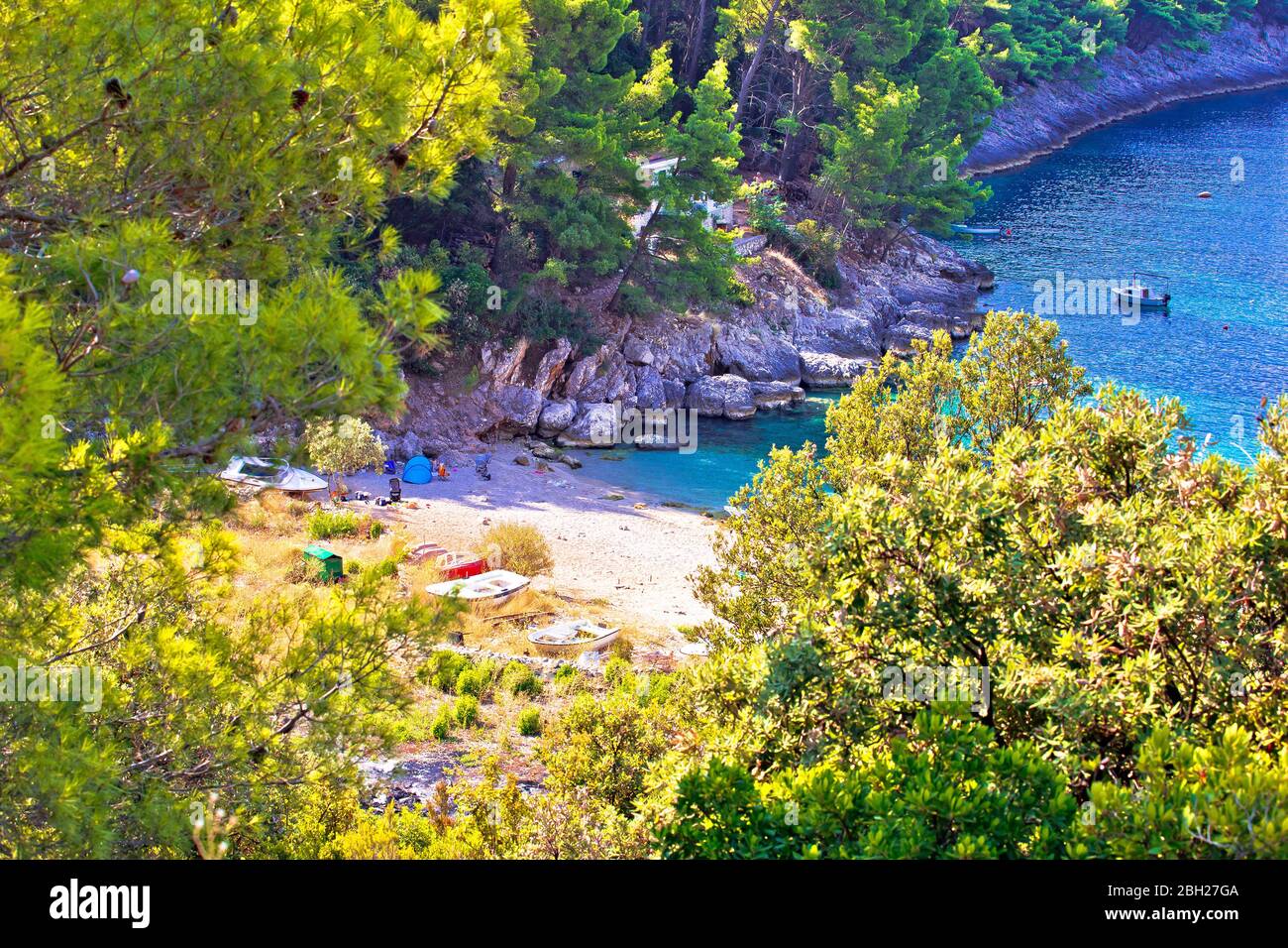 Korcula island hidden beach in green nature view, archipelago of ...