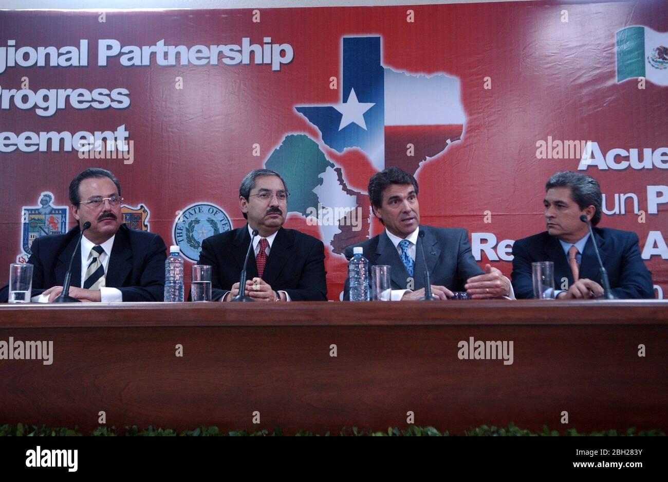 Texas mexico economic development hi-res stock photography and images ...