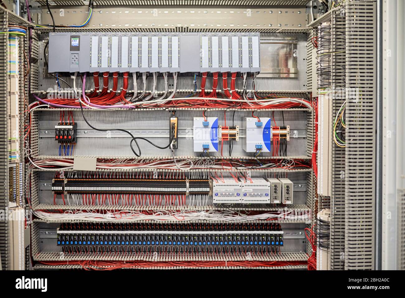 Electrical trade hi-res stock photography and images - Alamy