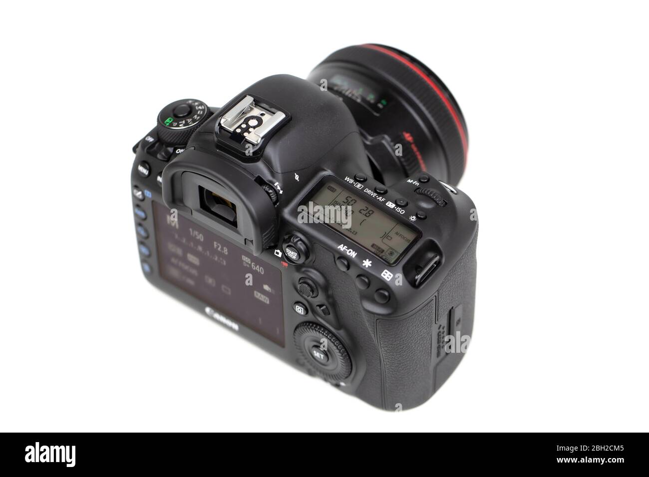 Tokyo, Japan 22.04.2020: DSLR camera Canon Mark 5D IV with Canon EF ...