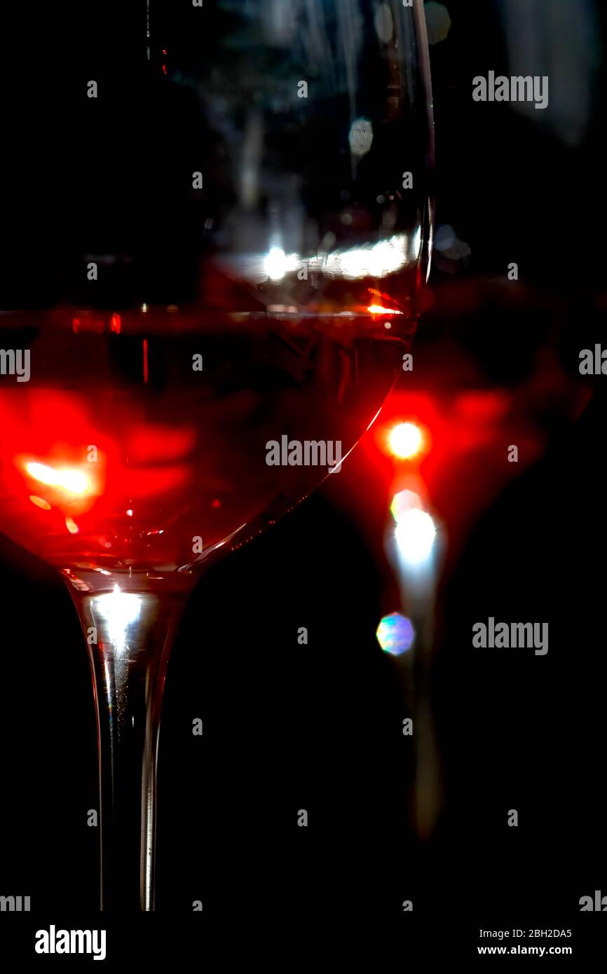 Focus shot red hi-res stock photography and images - Alamy